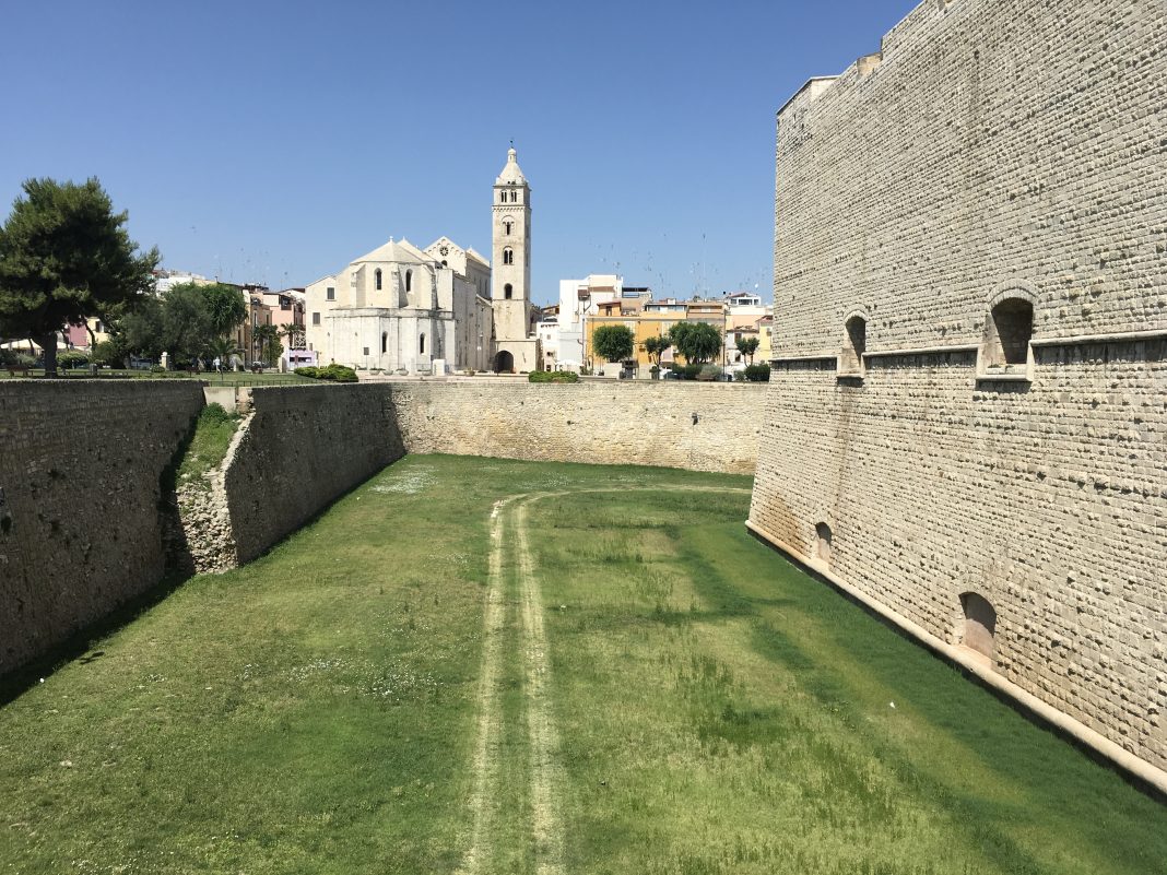 Domani al Castello di Barletta lo spettacolo di Simone Schettino ...